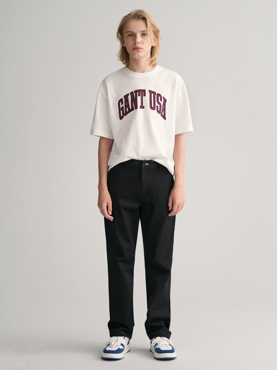 Shop Gant Kids Black Solid Regular Fit Trouser Online