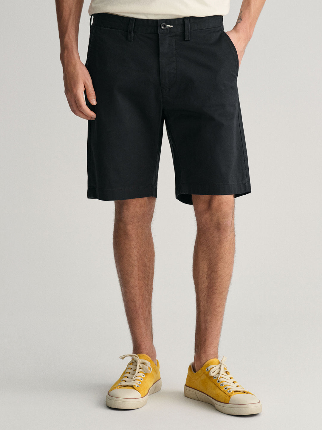 Shop Gant Men Black Solid Slim Fit Mid-Rise Shorts - GANT India
